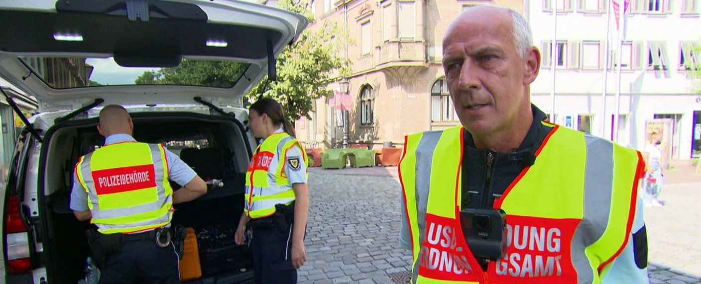 „Prominent und nützlich“: RTL Zwei verdonnert Promis zu harter Arbeit ...