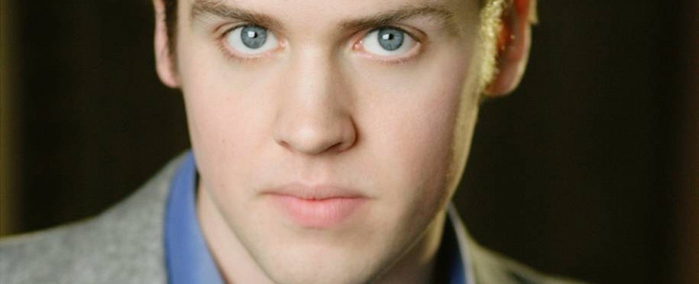 Jack Cutmore-Scott übernimmt Titelrolle in „Cooper Barrett’s Guide ...