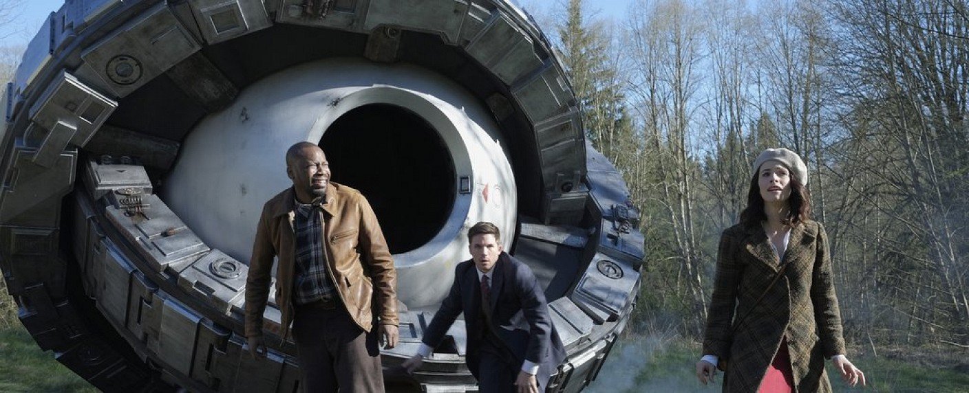 „Timeless“: Trio jagt bei Netflix Zeitreise-Terroristen und die ...